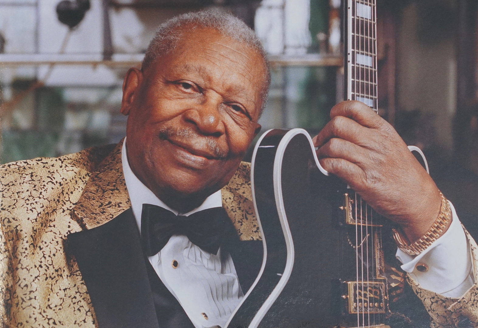 Fretboard Journal 6: What's Inside - Fretboard Journal