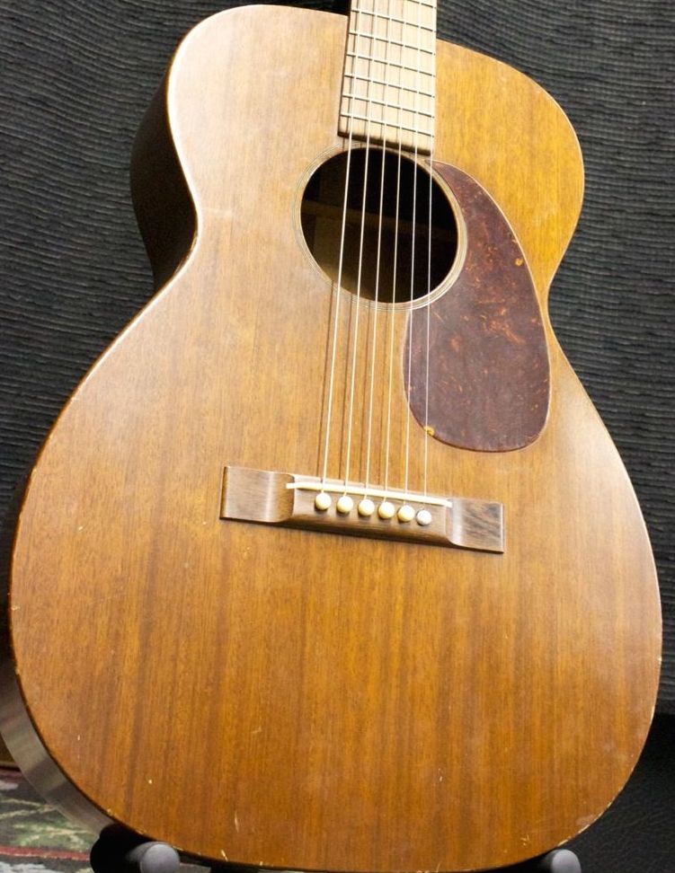 Catch of the Day: 1951 Martin 0-15 - Fretboard Journal