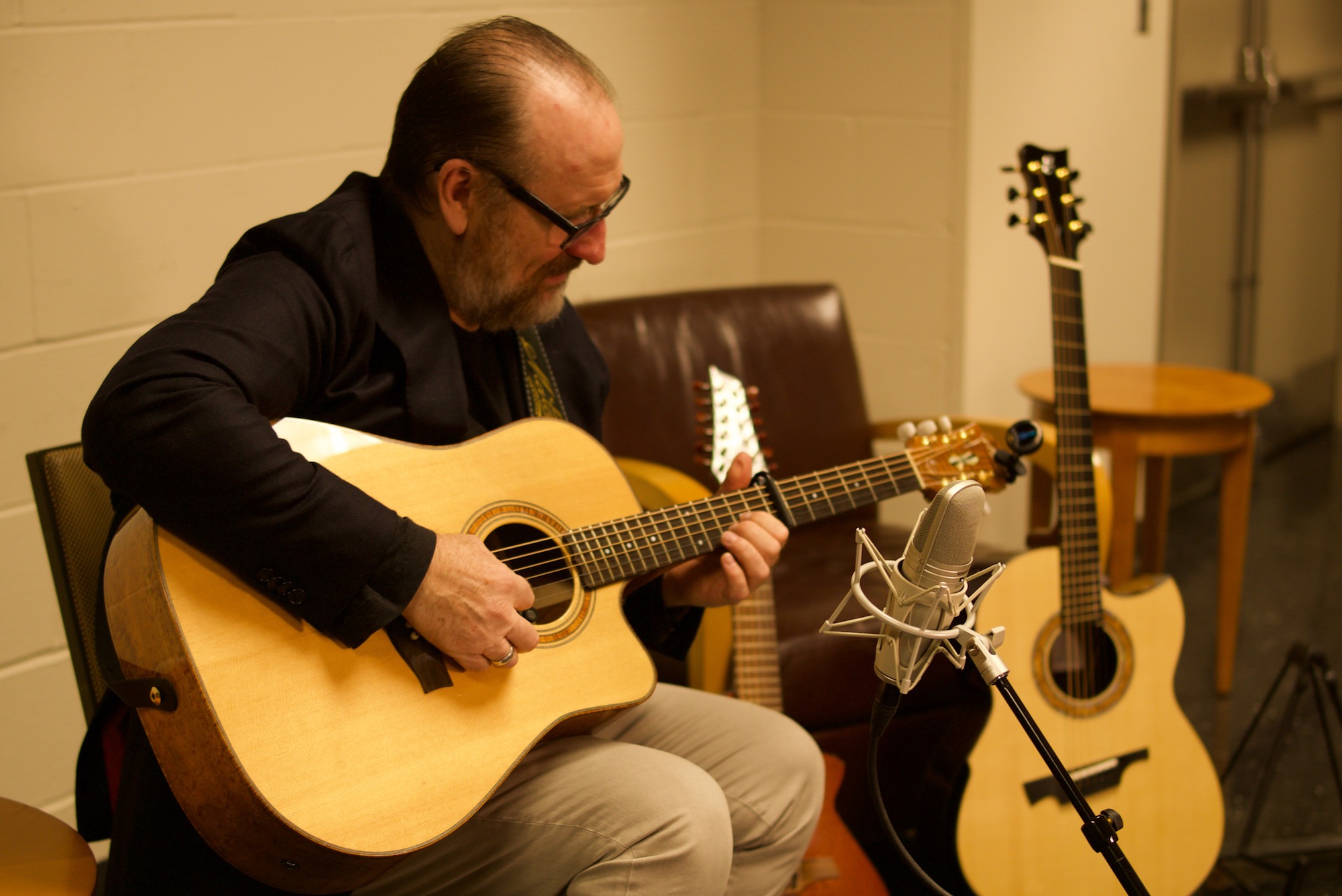 Colin Hay - "The Last To Know" - Fretboard Journal