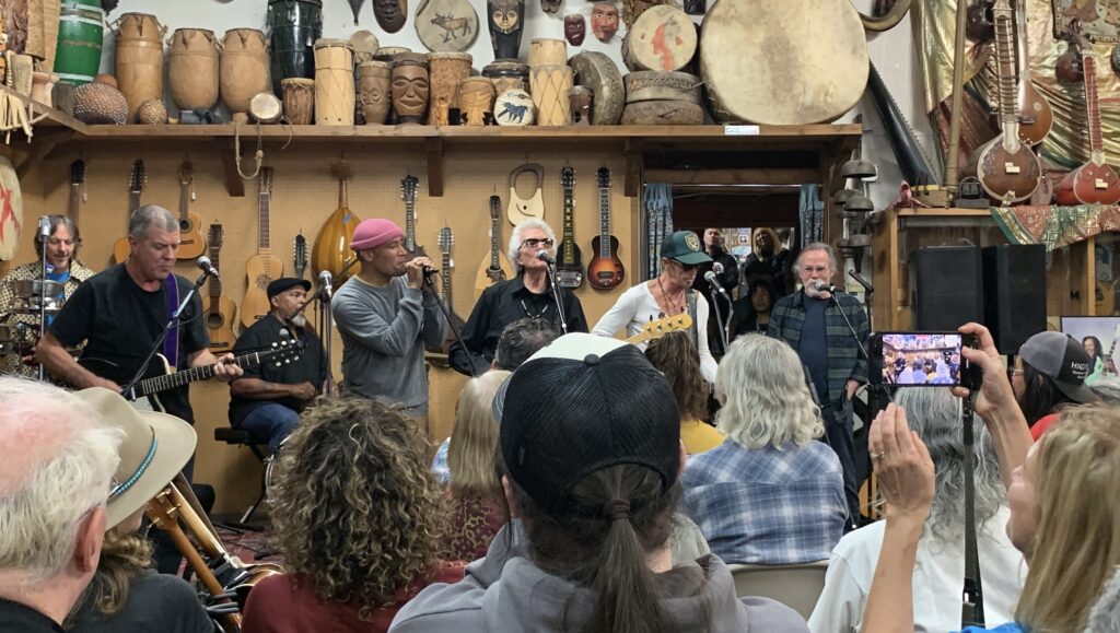 “Farewell, Mr. Dave”: A hometown bids goodbye to David Lindley ...